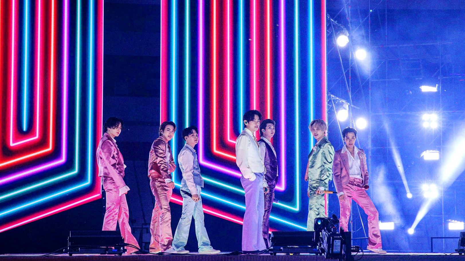 Taylor Swift, BTS, The Weeknd e mais; confira os vencedores do AMA's ...