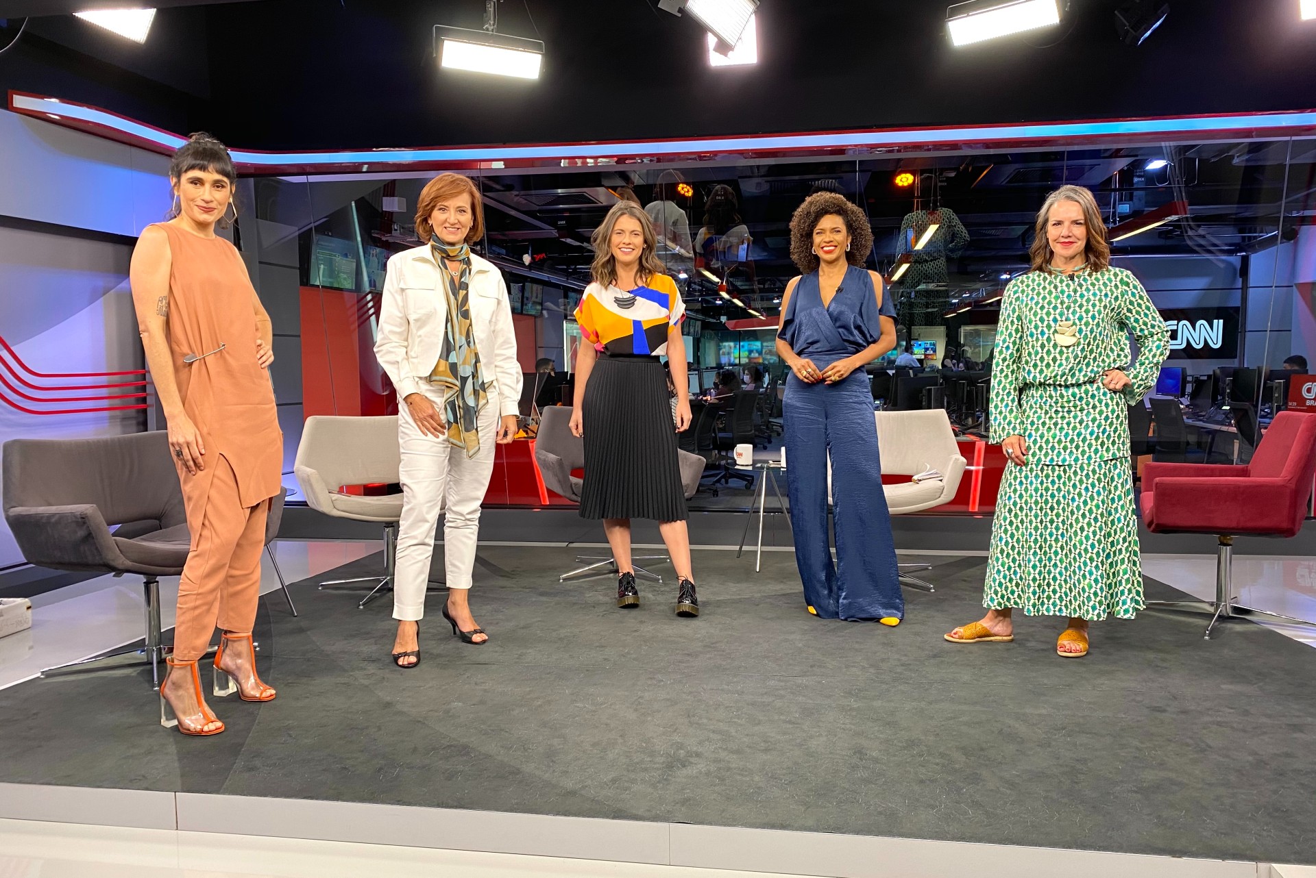 CNN Nosso Mundo entrevista a psicóloga Ana Canosa | CNN Brasil