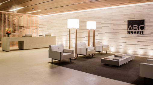 Banco ABC Brasil tem queda de 2,4% no lucro do 2º trimestre | CNN Brasil