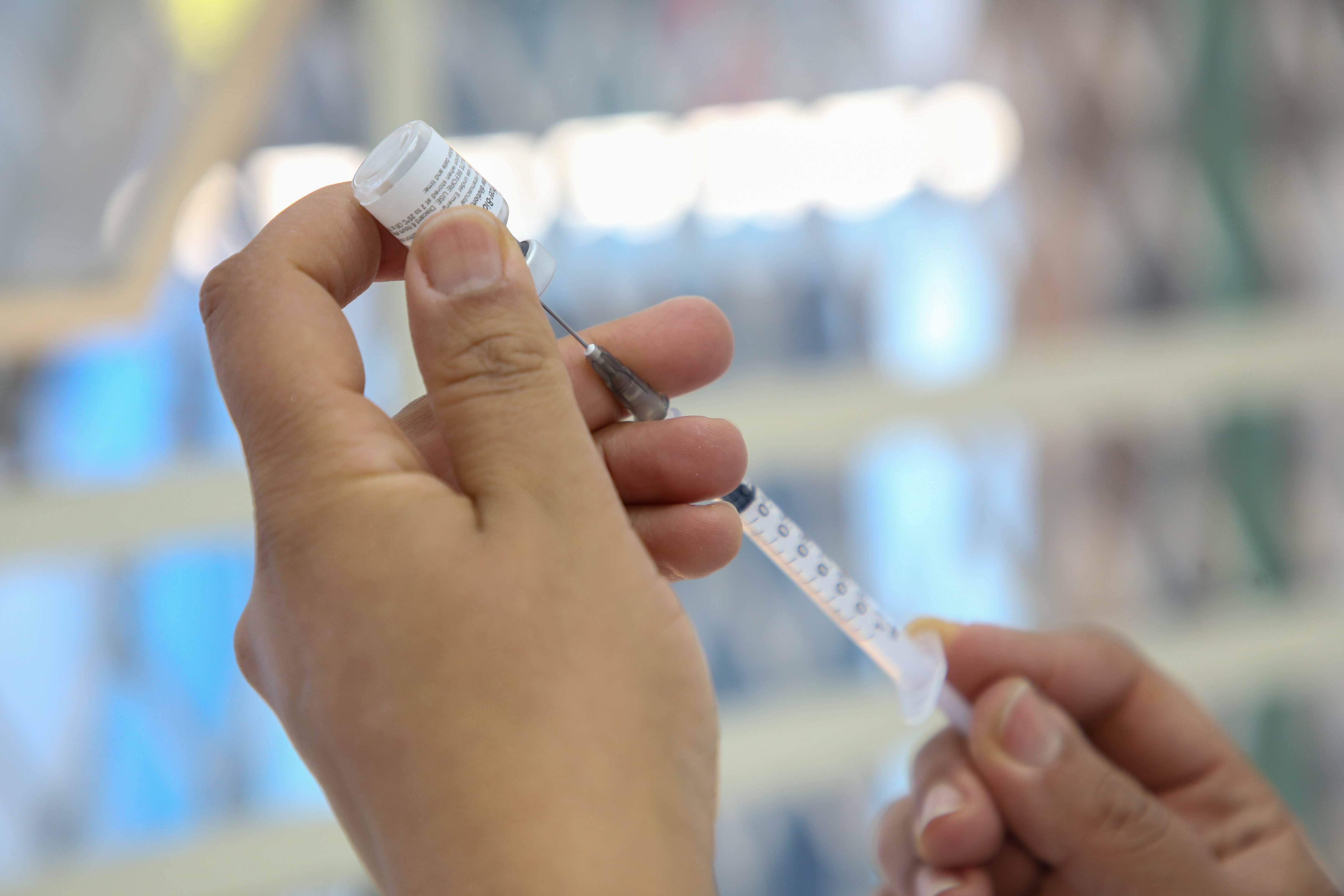 Aparecido: Vamos priorizar Pfizer para reforço em SP a partir de 15 de ...