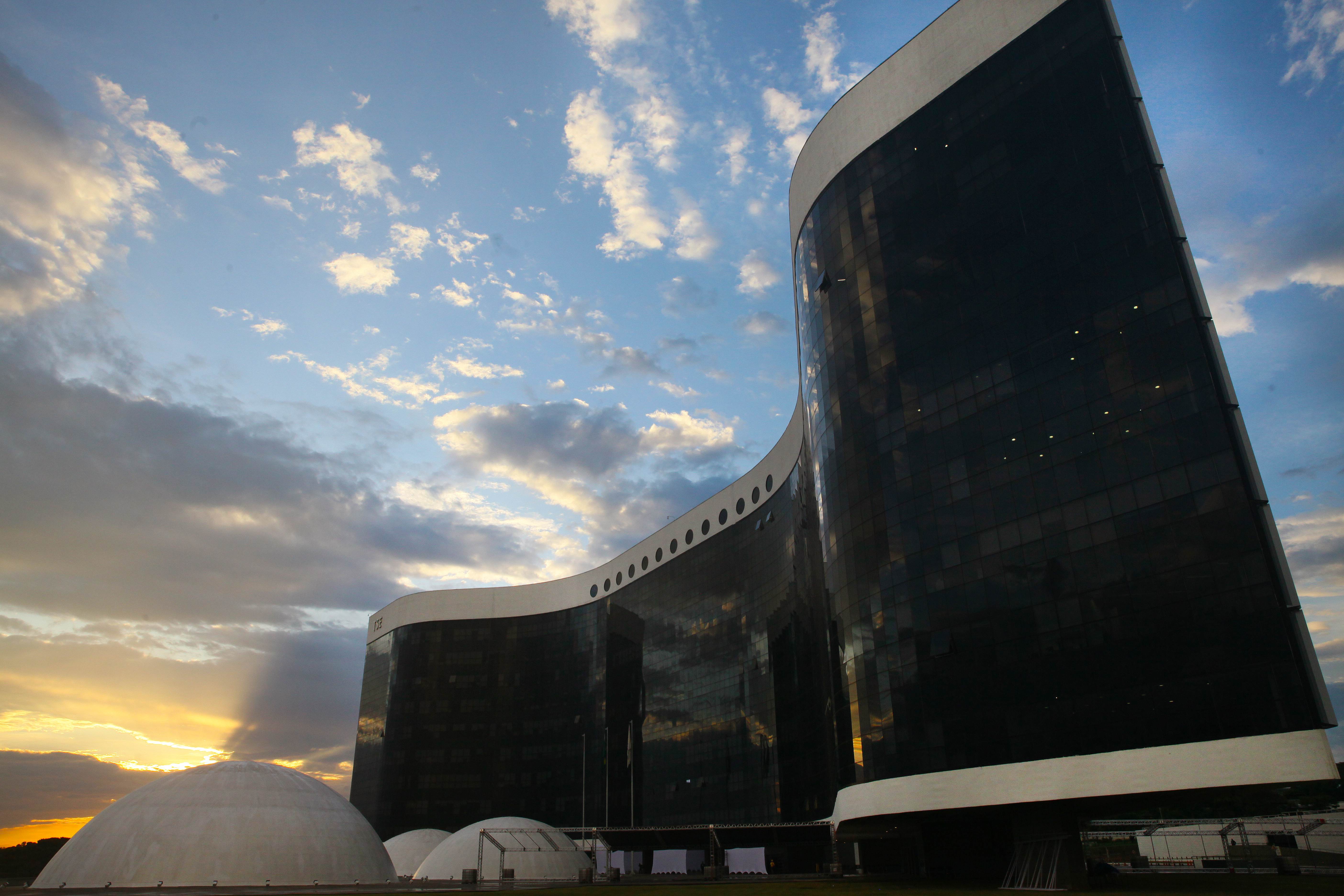 TSE define que Tribunal pode estabelecer teto de gastos de campanha ...