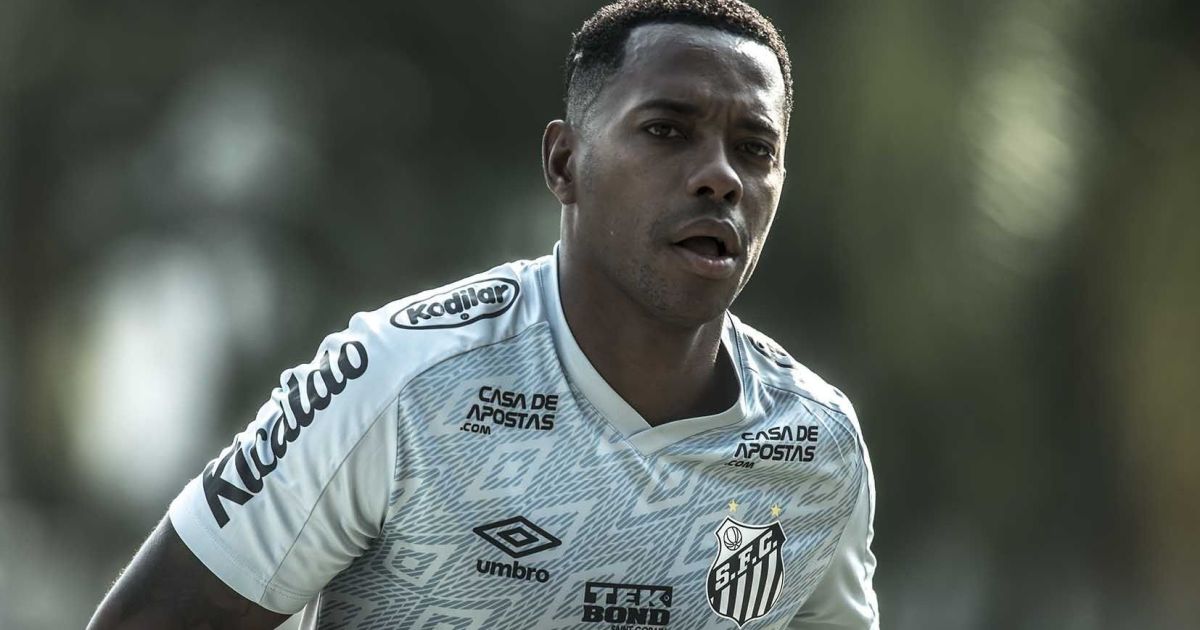 Juiz de Santos expede mandado de prisão para Robinho | CNN Brasil