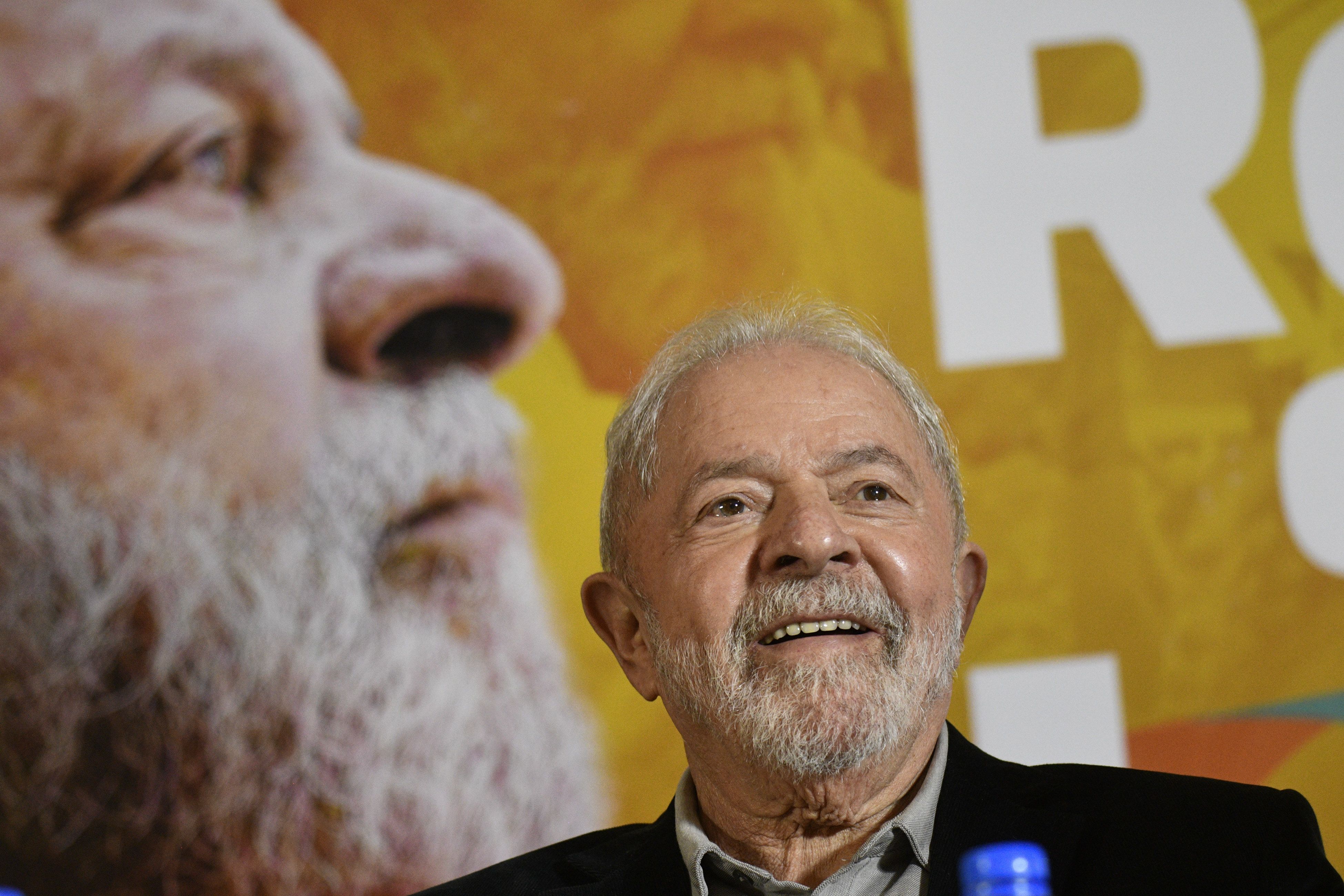 “Estou de volta para me candidatar à Presidência”, diz Lula | CNN Brasil