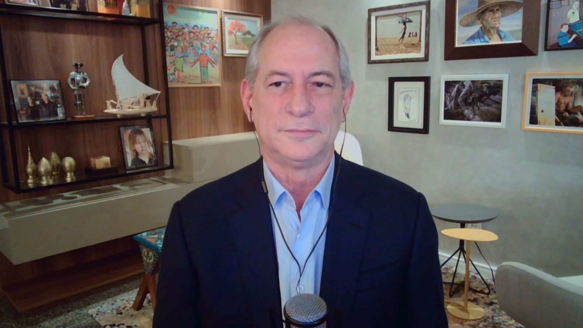 "Não há nenhuma chance de um golpe se consumar no Brasil", diz Ciro ...