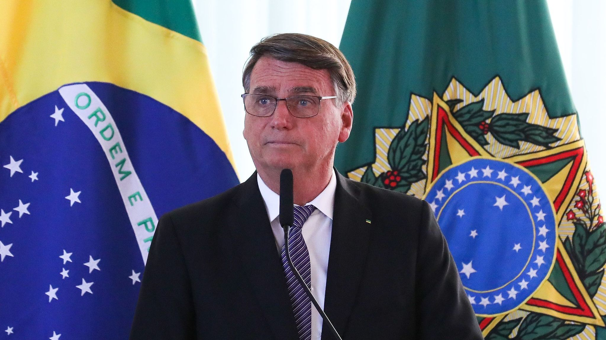 Nas redes sociais, Bolsonaro redige próprio manifesto em favor da ...