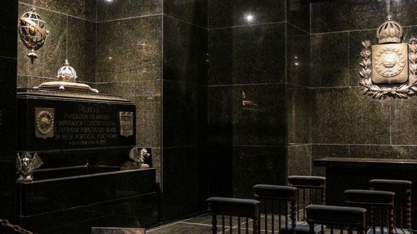 Corpo de Dom Pedro I está há 50 anos longe de Portugal; saiba onde ele ...