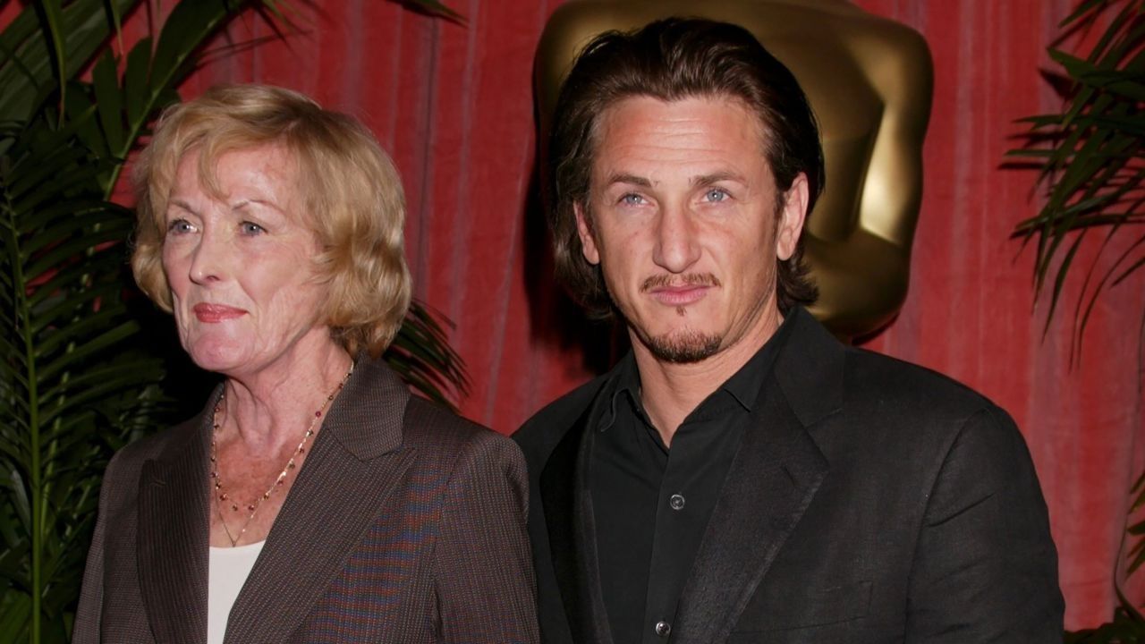 Morre nos EUA a atriz Eileen Ryan, mãe de Sean Penn, aos 94 anos | CNN ...