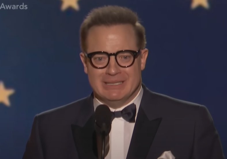 Brendan Fraser chora durante discurso em prêmio pré-Oscar | CNN Brasil