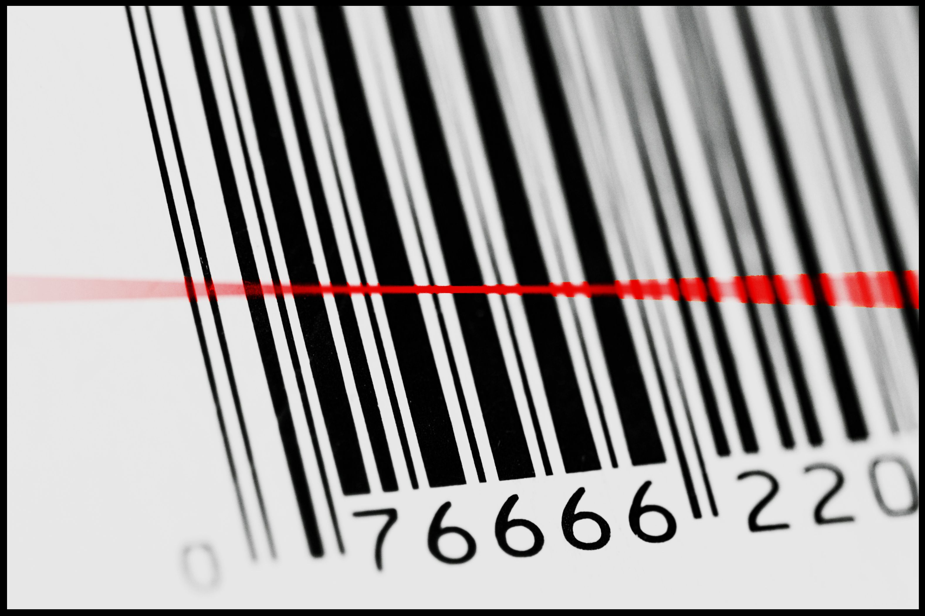 Código de barras completa 50 anos com disputa sobre quem foi o criador ...