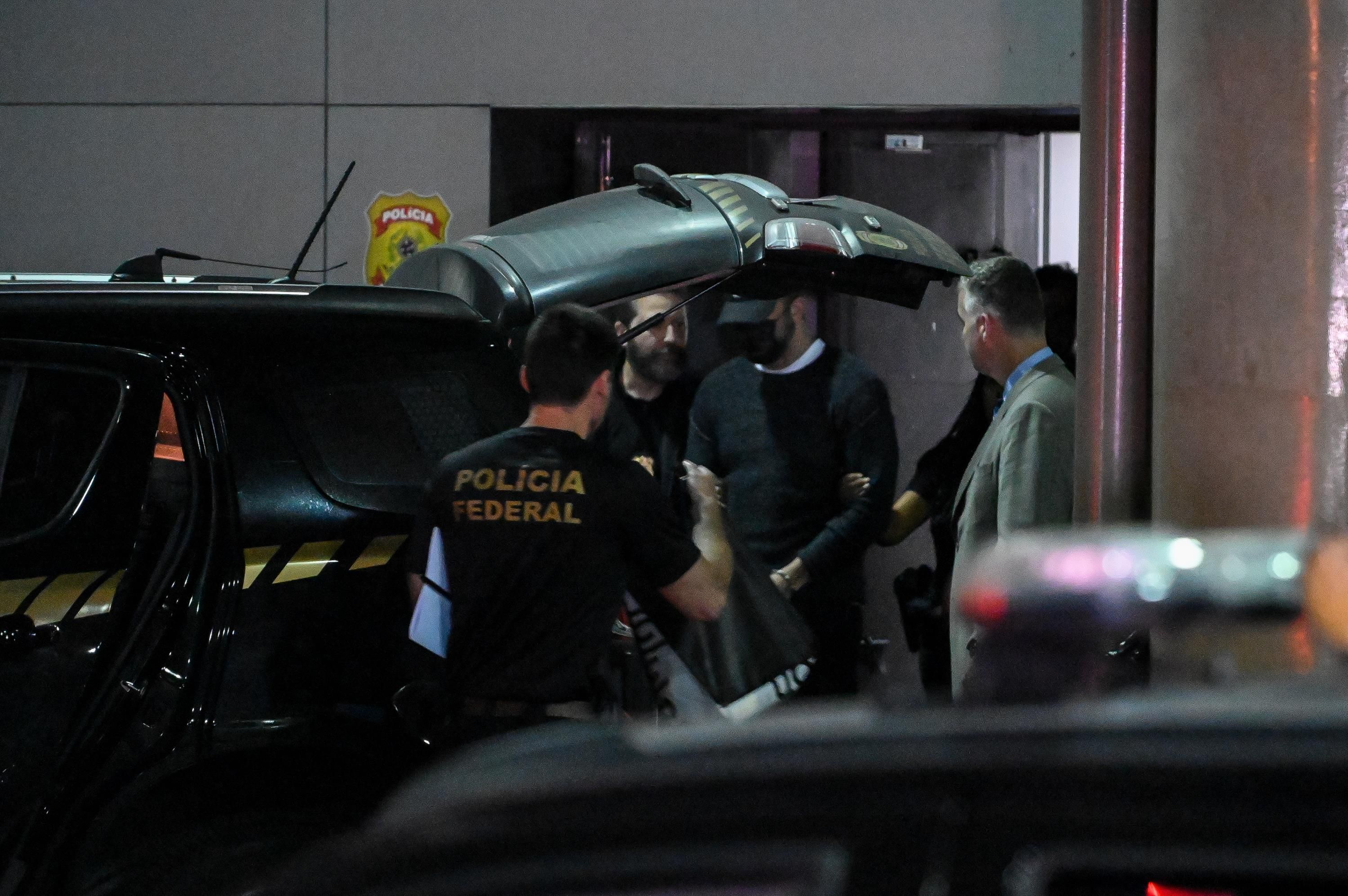 Preso, empresário Thiago Brennand desembarca no Brasil | CNN Brasil