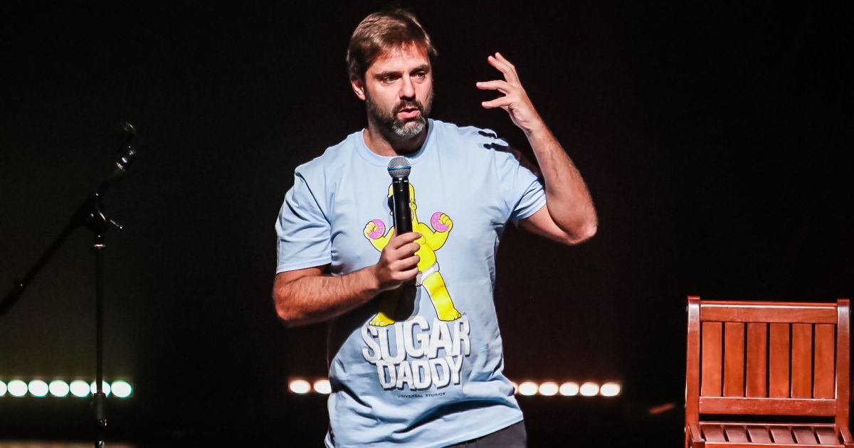 Humorista Fábio Rabin tem agenda de shows em São Paulo e Itu | CNN Brasil