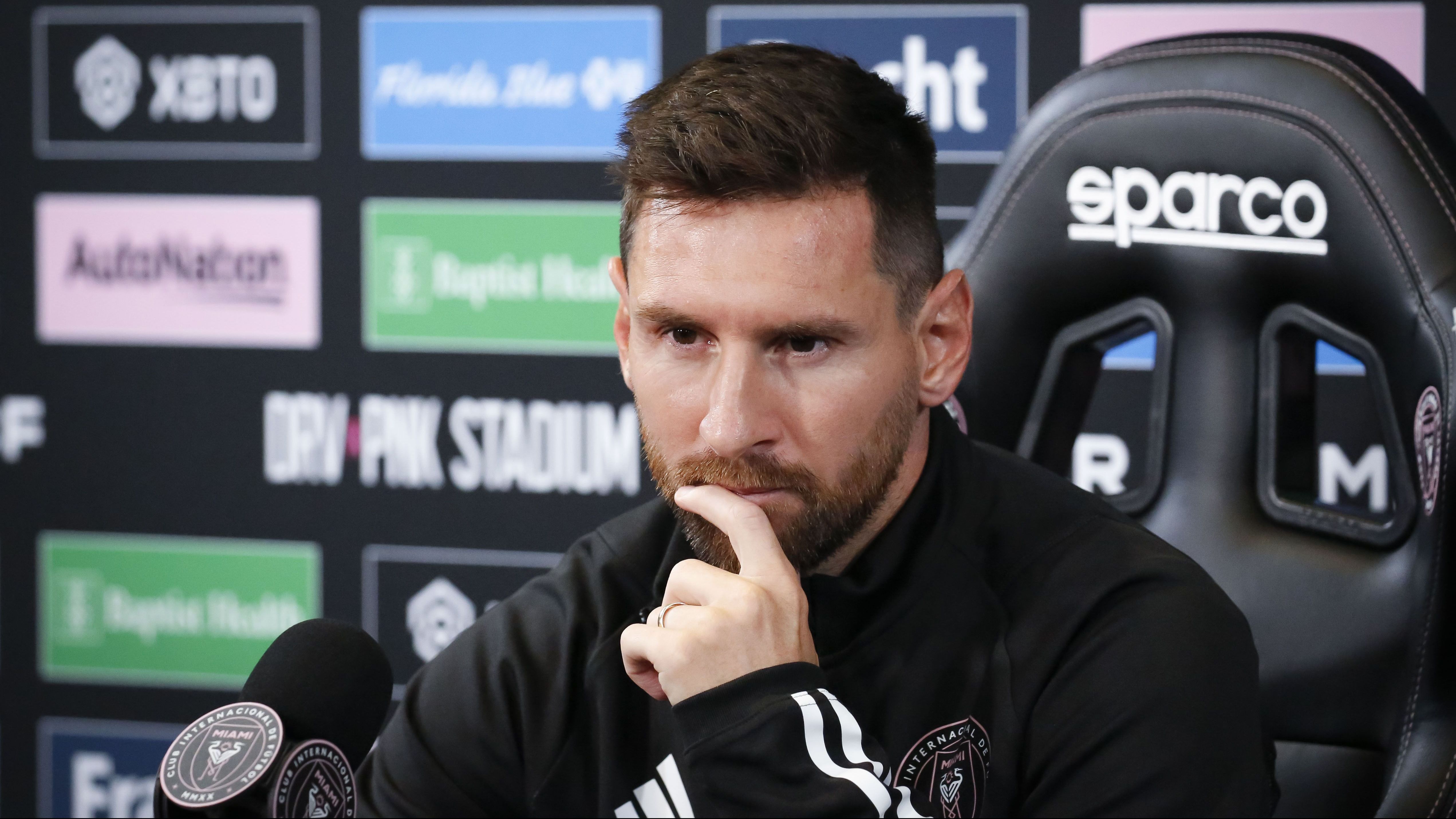 Messi revela que “não queria ter ido para o PSG” em primeira coletiva ...