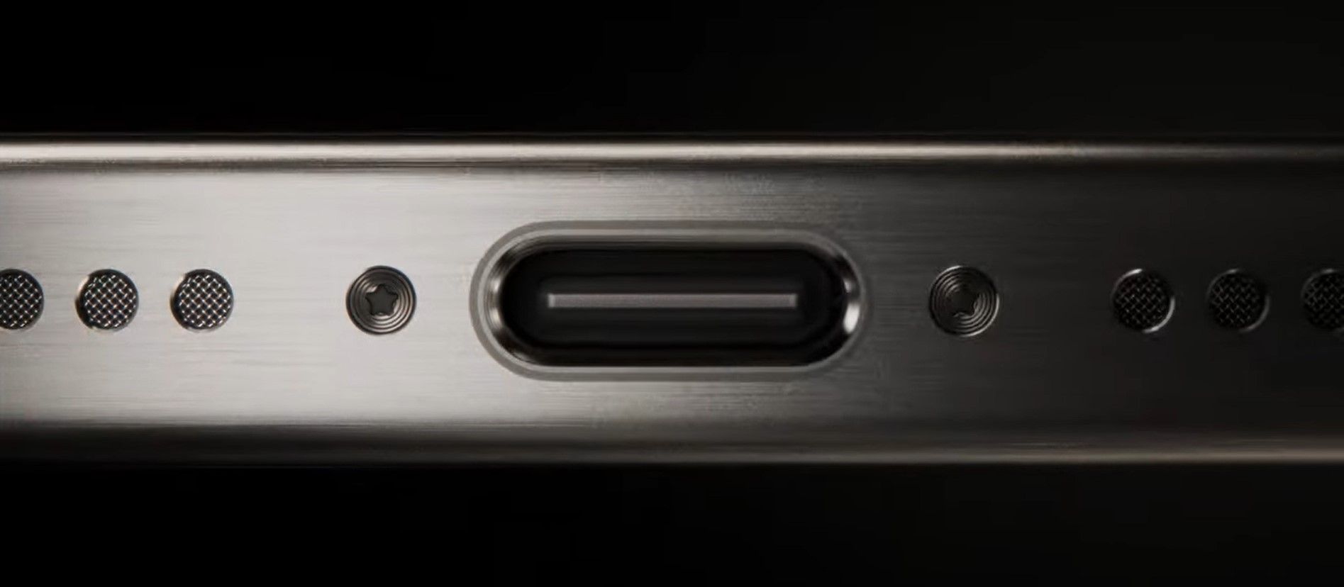 Novo iPhone 15 chega com entrada USB-C para carregador | CNN Brasil