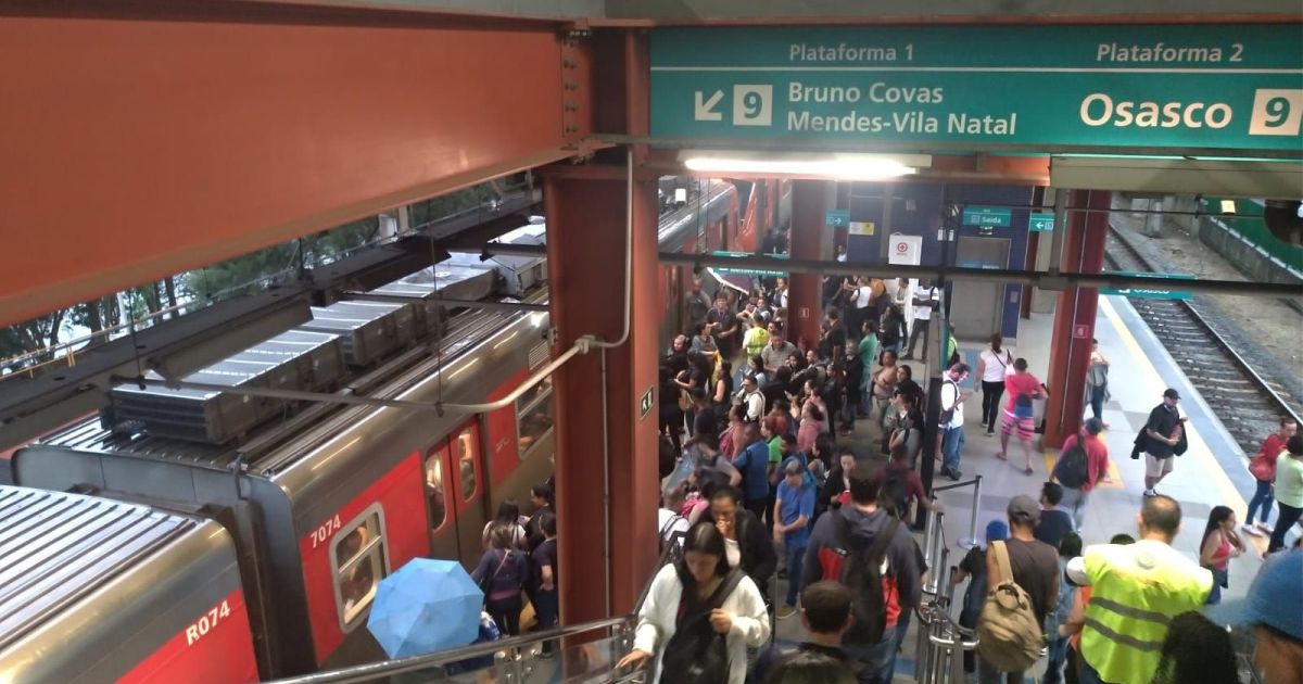 Após passar mais de 24 horas com falhas na operação, Linha 9–Esmeralda ...