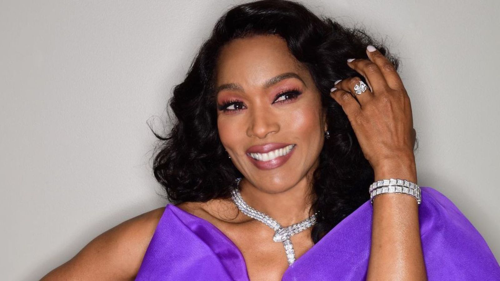 Angela Bassett virá ao Brasil para festival que celebra e exalta a ...