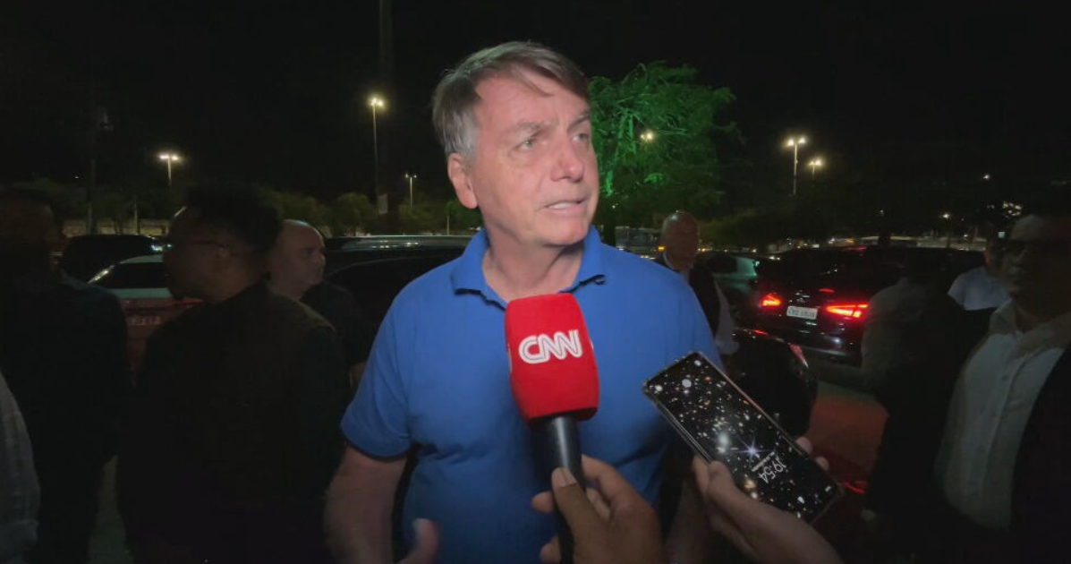“Não vi nada de mais”, diz Bolsonaro sobre PEC que limita poderes do ...