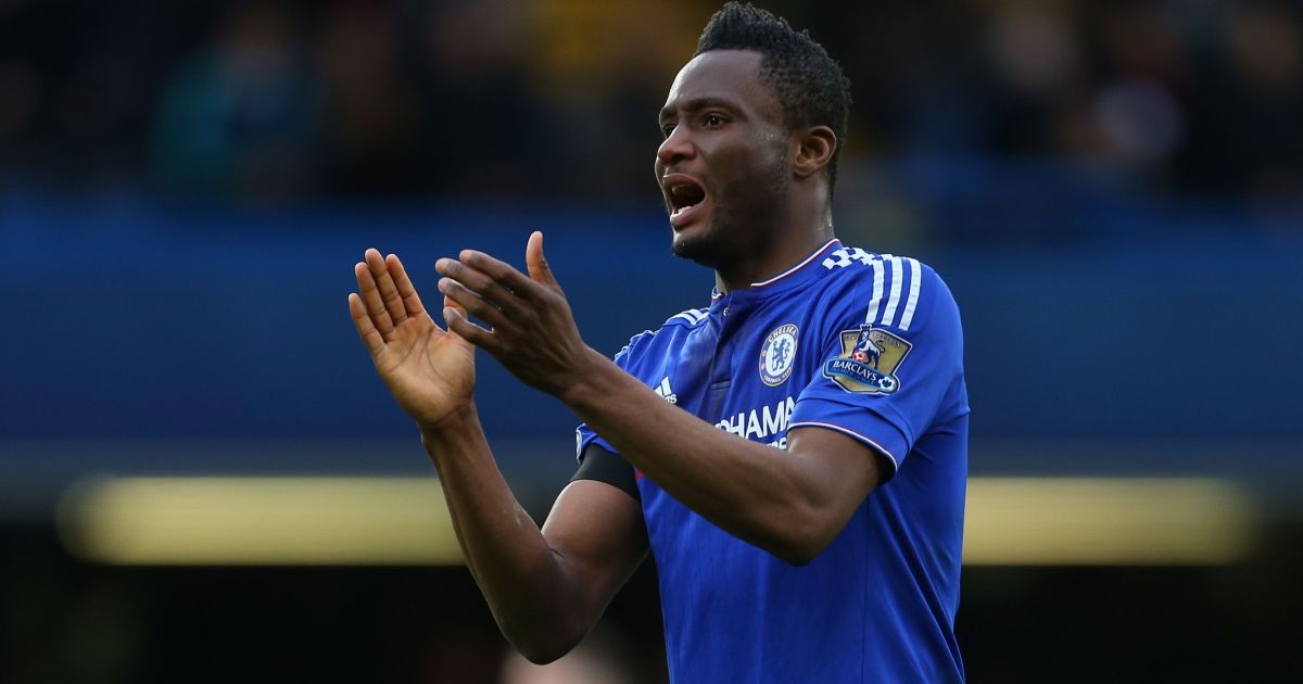 Ex-jogador do Chelsea relembra sequestro do pai: "Estão com a arma na ...