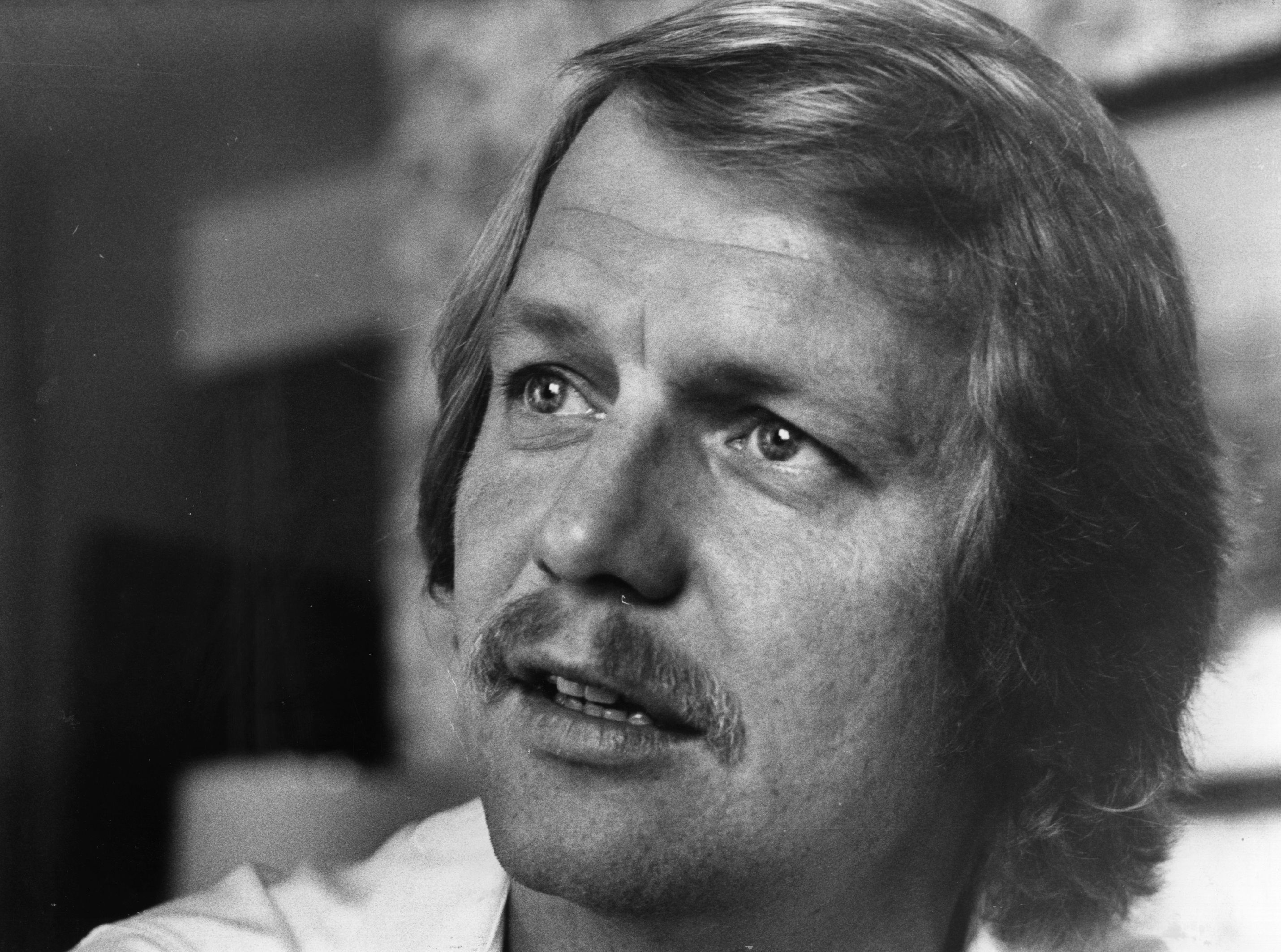 Morre aos 80 anos David Soul, estrela da série de TV "Starsky e Hutch ...