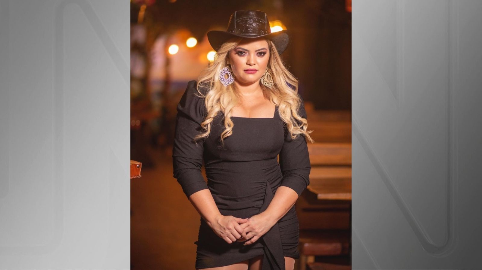 Quem era Dani Li, cantora que morreu após cirurgia plástica | CNN Brasil