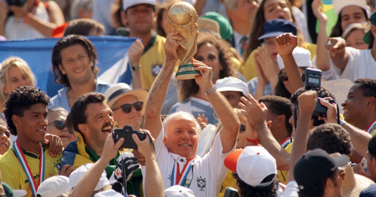 Zagallo conquistou 21 títulos pela Seleção Brasileira; veja lista | CNN ...