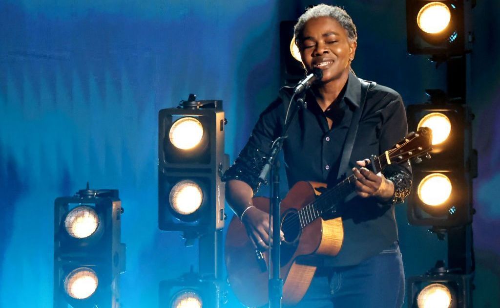 Tracy Chapman relança álbum em vinil e diz que não ouve música no ...