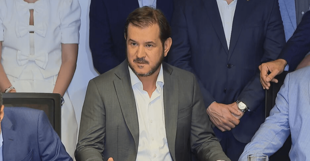 Antônio de Rueda é eleito novo presidente do União Brasil em meio a ...