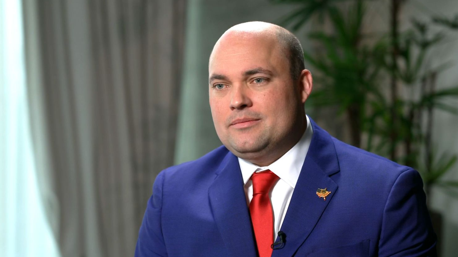 “Isso não é uma caça às bruxas”, diz ex-funcionário de Trump envolvido ...