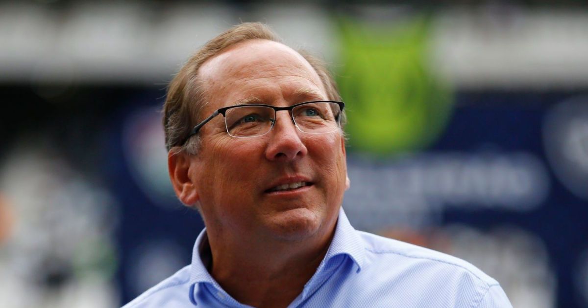 Eagle Football, grupo de John Textor, perde quase R$ 600 milhões em um ...