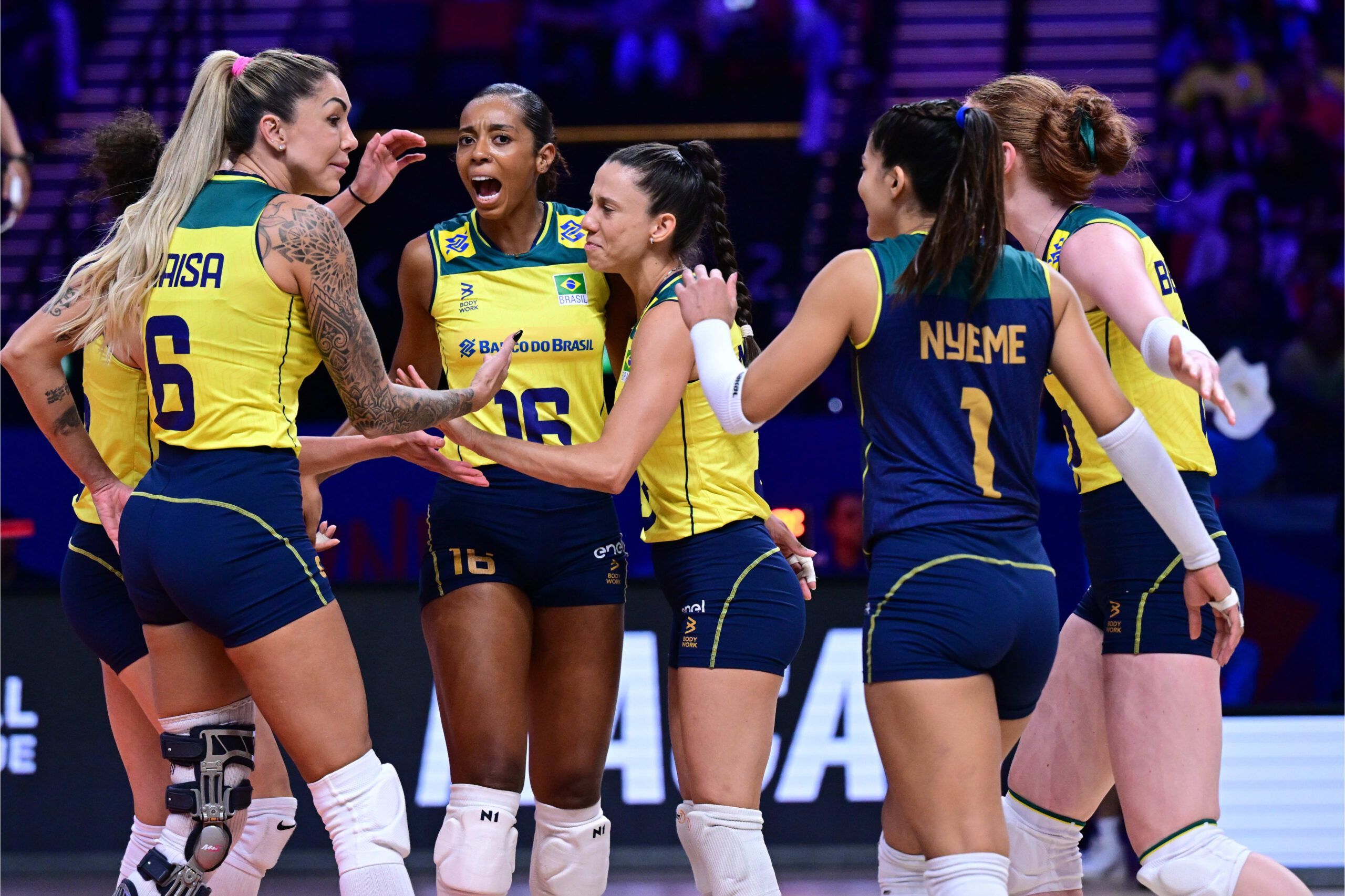 Vôlei feminino: Brasil bate Holanda e mantém invencibilidade na Liga ...