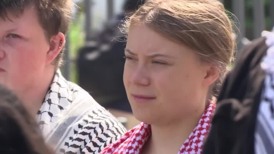 Israel intercepta navio humanitário e detém Greta Thunberg e ativistas ...