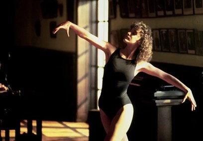 "Flashdance": por onde anda Jennifer Beals, protagonista do romance de ...