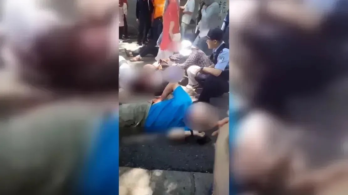 Irmão diz à CNN que vítima de esfaqueamento na China está "bem ...