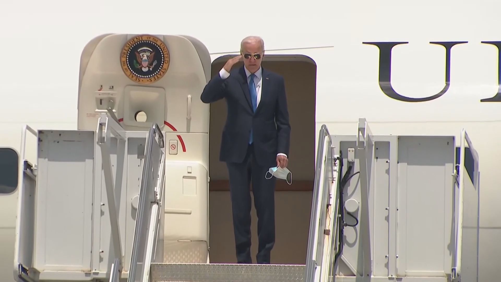 Joe Biden volta à Casa Branca após período isolado por Covid-19 | CNN ...
