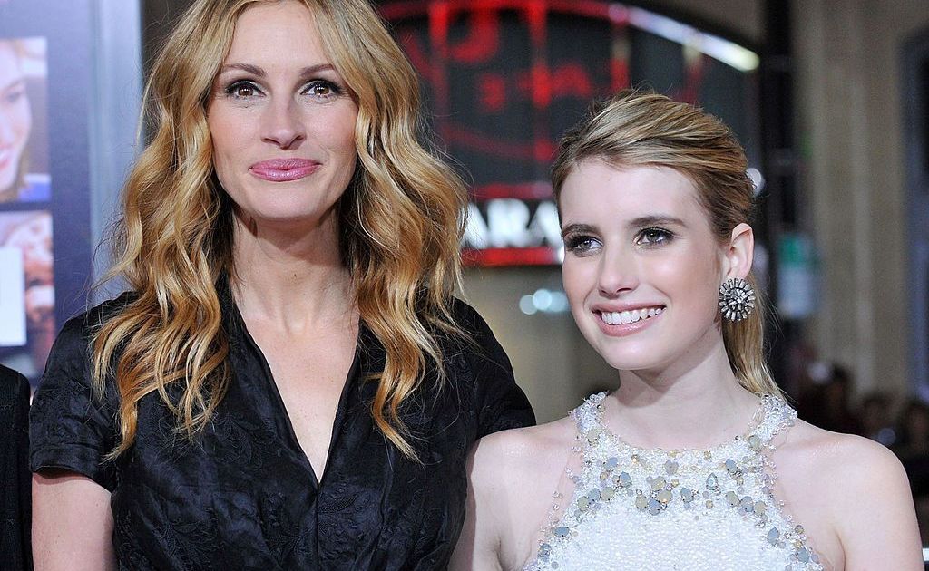 Julia Roberts posa ao lado da sobrinha Emma Roberts em evento; veja ...