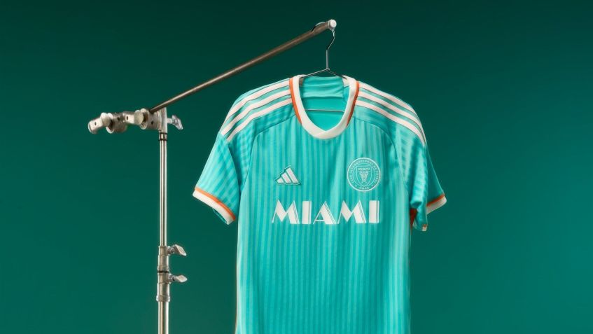 Com Messi, Inter Miami divulga nova camisa; veja imagens | CNN Brasil