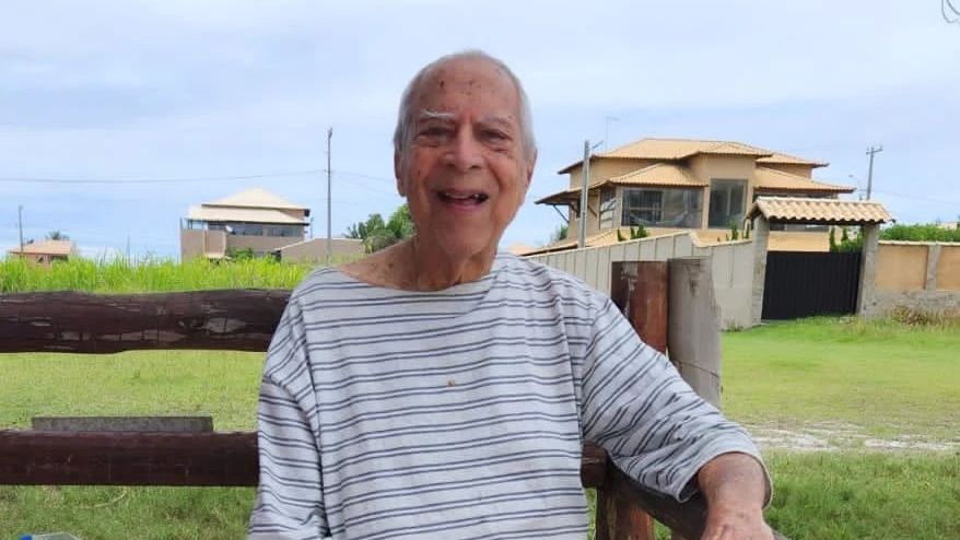 Morre Iran Lima, ator que fez Candinho na "Escolinha do Professor Raimundo" | CNN Brasil