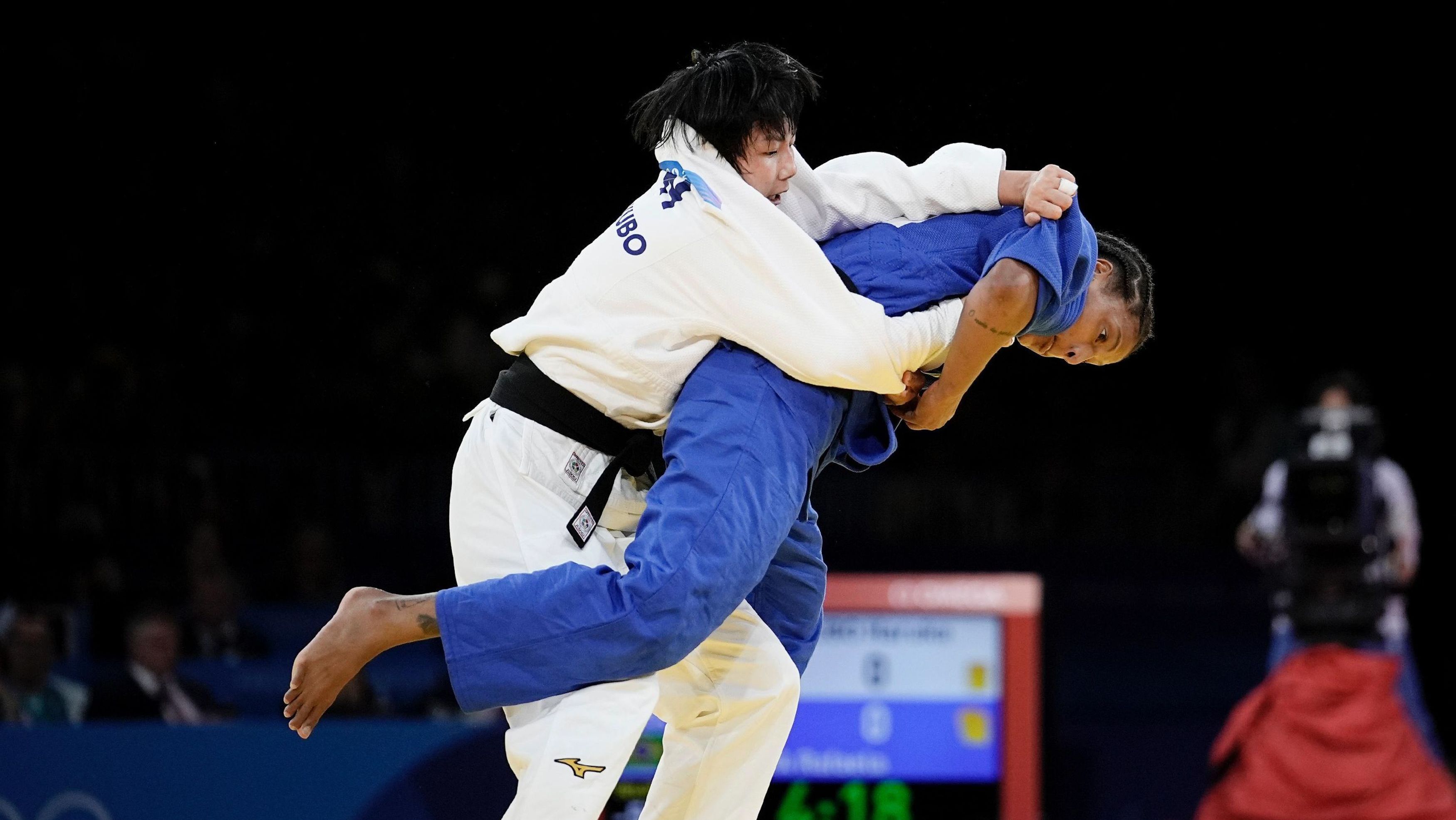 Olimpíadas: entenda regra polêmica que fez Rafaela Silva perder bronze ...