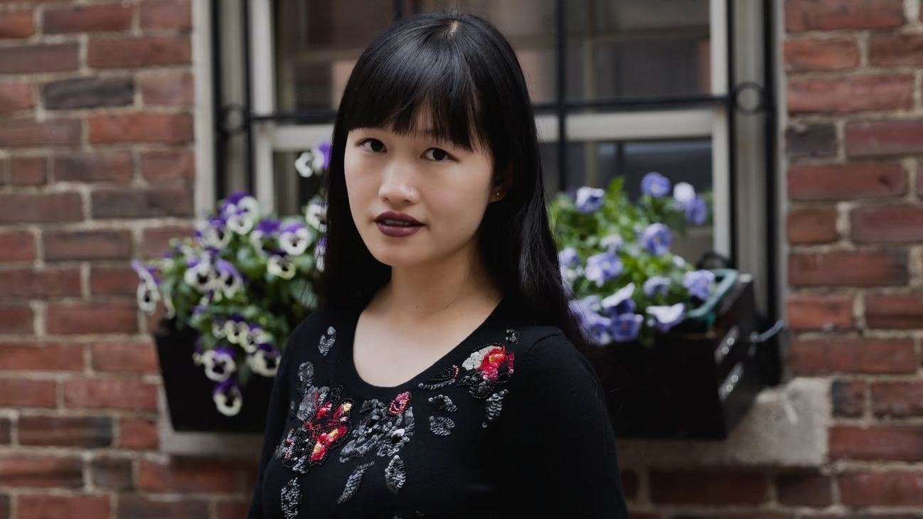 R. F. Kuang: lançamento no Brasil, “Impostora” faz sátira do mercado ...