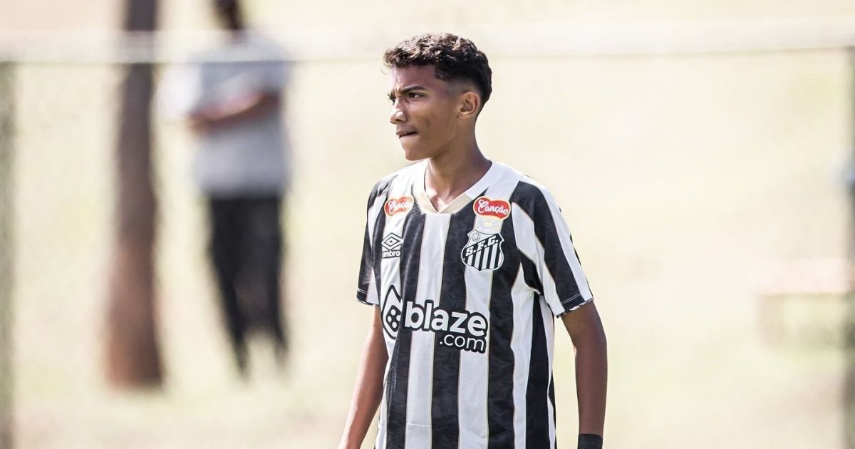 Filho de Robinho assina contrato profissional com o Santos | CNN Brasil