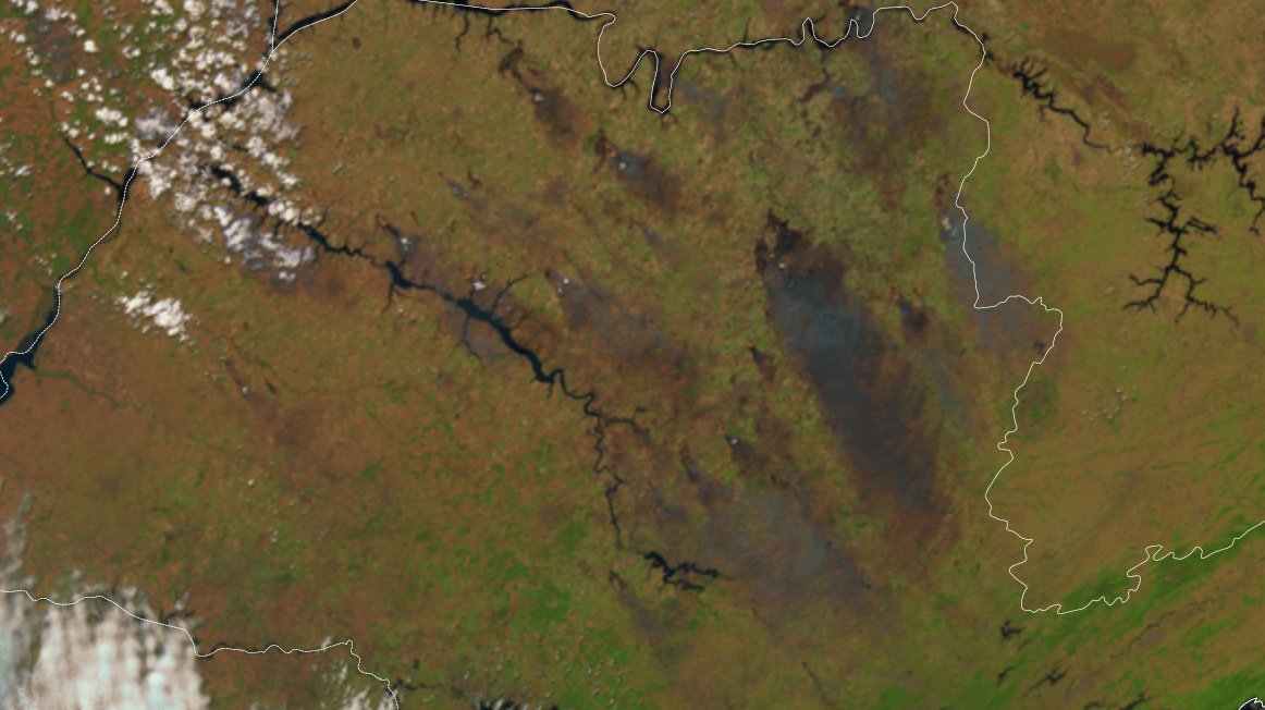 Imagens de satélite mostram início de queimadas e avanço da fumaça em ...