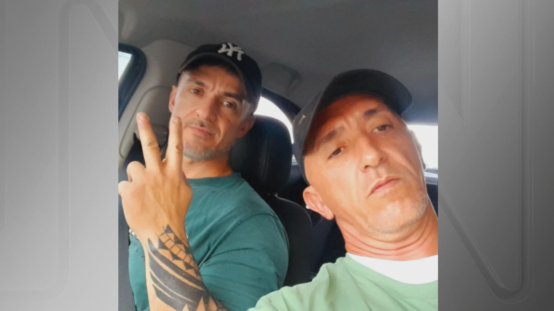 Cristian Cravinhos deixa cadeia em "saidinha", reencontra irmão e divulga foto nas redes | CNN ...