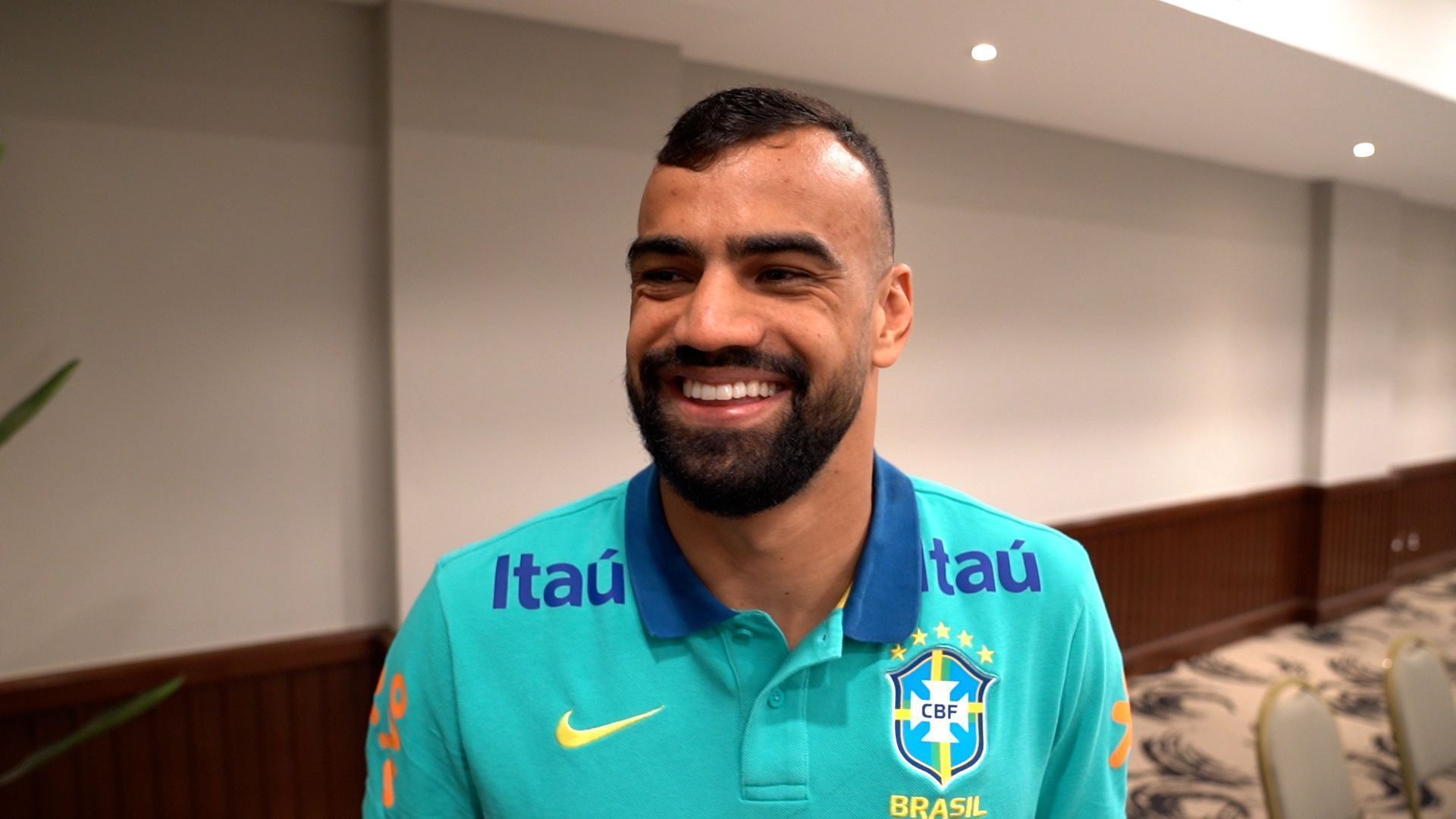 Fabrício Bruno chega em Curitiba e se apresenta à Seleção | CNN Brasil