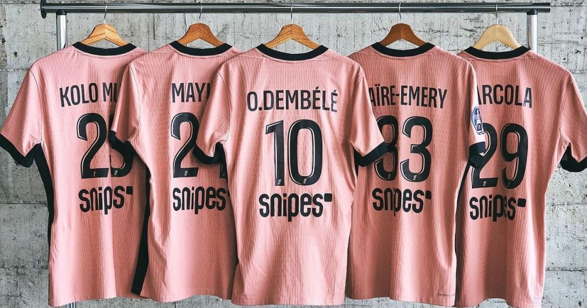 PSG lança terceiro uniforme para temporada; veja imagens | CNN Brasil