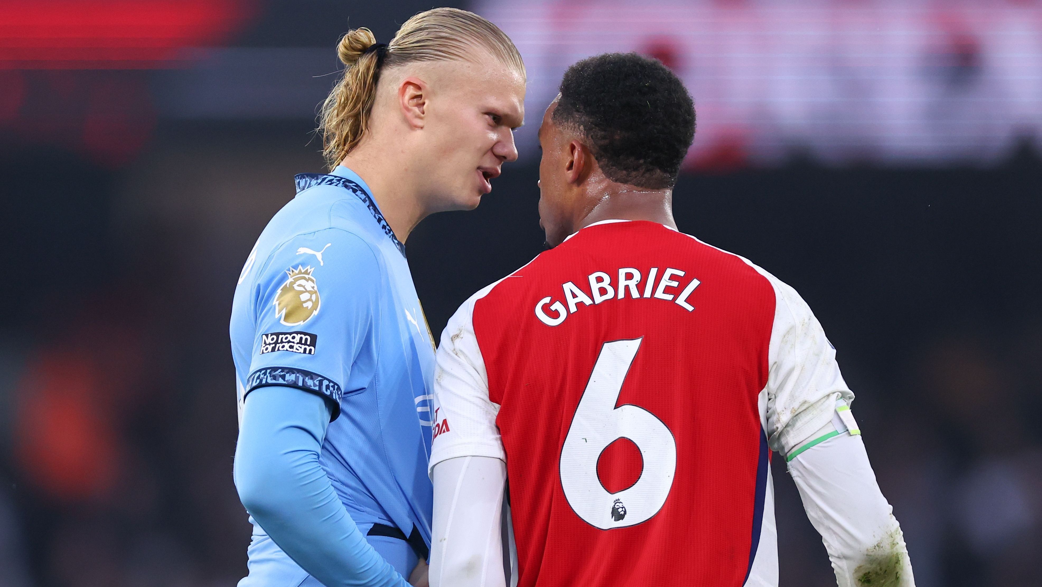 Gabriel Magalhães, do Arsenal, provoca Manchester City e desdenha de bolada | CNN Brasil