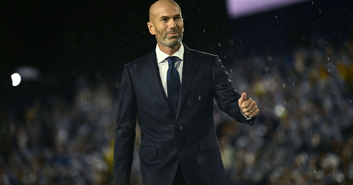 Zidane reforça desejo em treinar a seleção da França | CNN Brasil