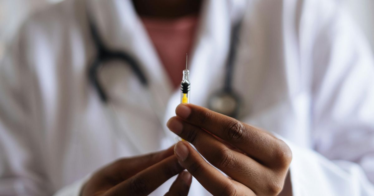 Vacina da dengue de dose única: como funciona e quem pode tomar? | CNN ...