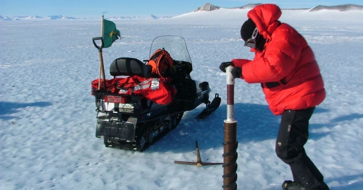 Brasil lidera expedição de navegação costeira na Antártida | CNN Brasil
