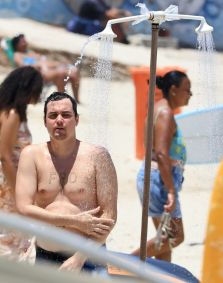 Felipe Dylon, do hit "Musa do Verão", é visto em praia do Rio; veja ...