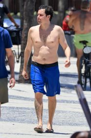 Felipe Dylon, do hit "Musa do Verão", é visto em praia do Rio; veja ...
