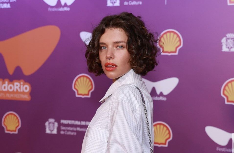 Bruna Linzmeyer revela qual seu tipo de mulher: "Realmente me encanta ...